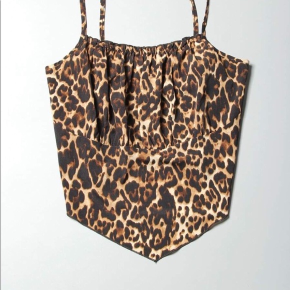 Tops | Leopard Print Crop Top | Poshmark